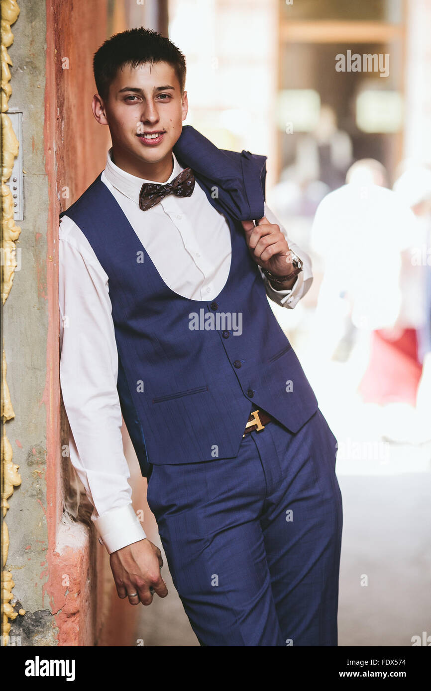 Leaned against the wall hi-res stock photography and images - Alamy