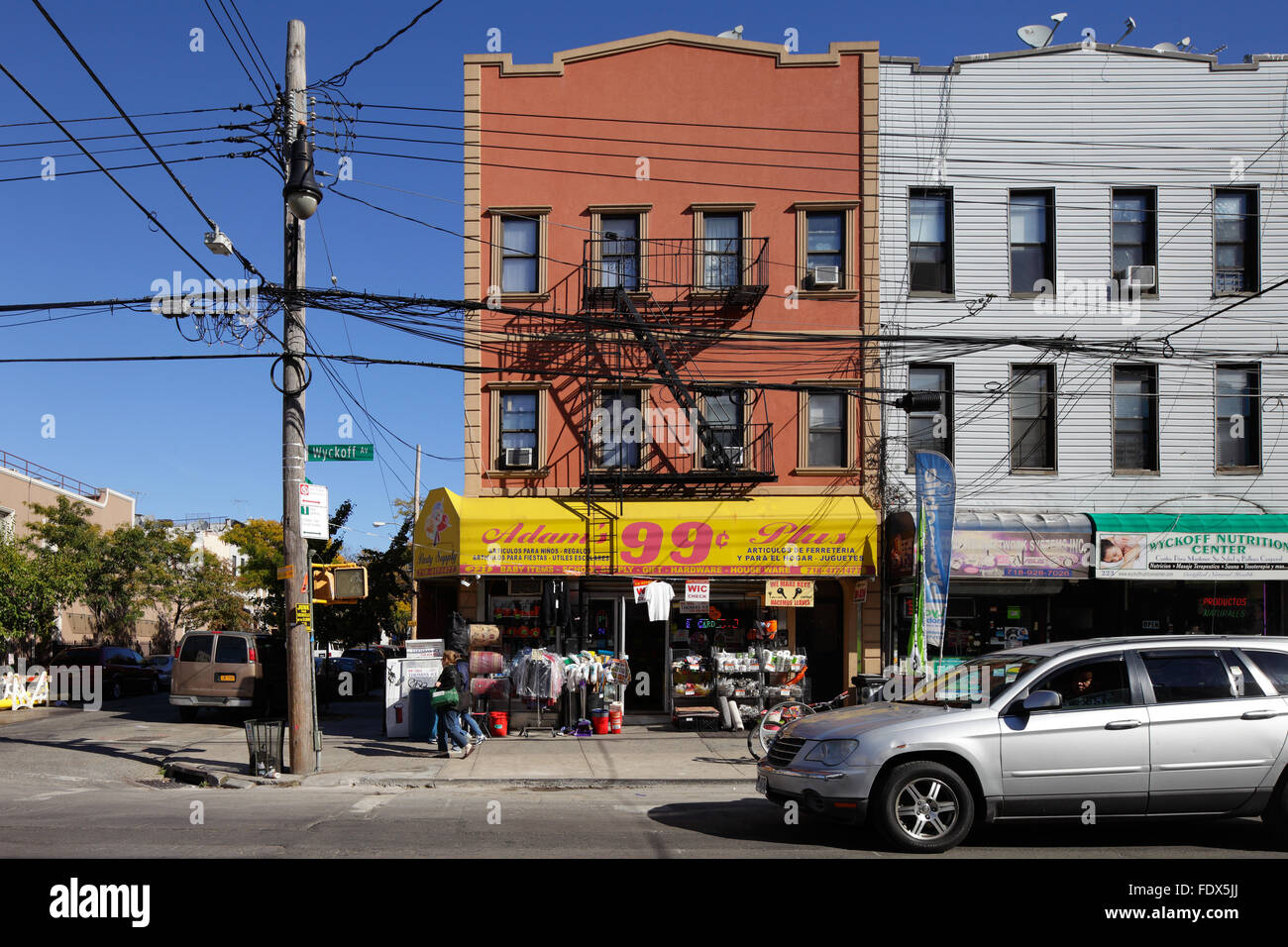 Residential and retail usa hi-res stock photography and images - Alamy