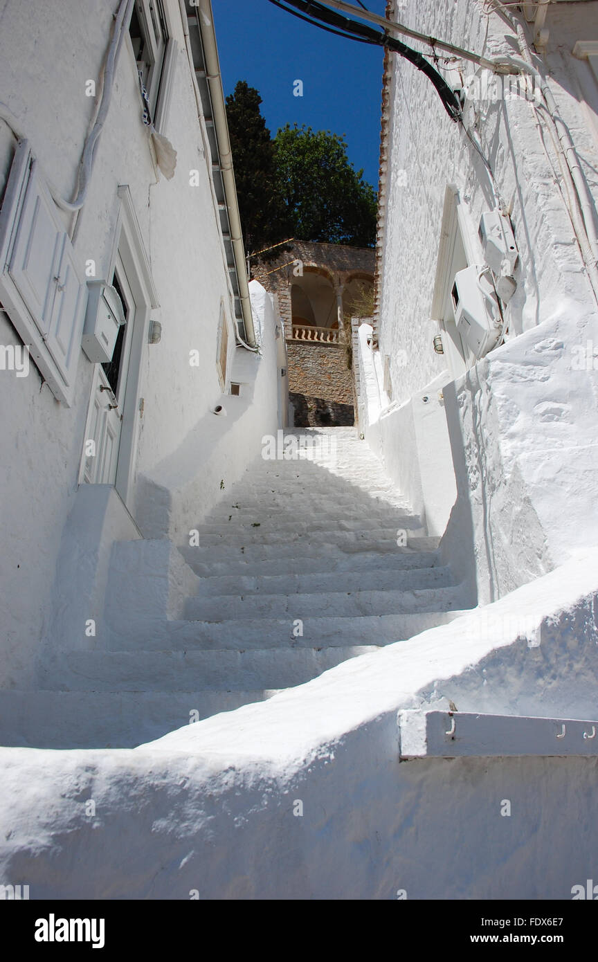 Narrow stair alley leading upwards in Hydra Greece Stock Photo - Alamy