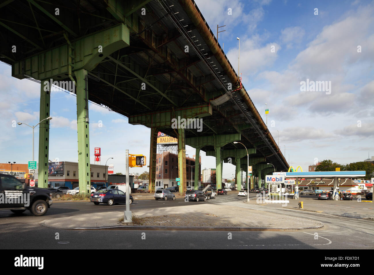New York City, USA, Strassenbruecke the Gowanus Expressway in Brooklyn ...