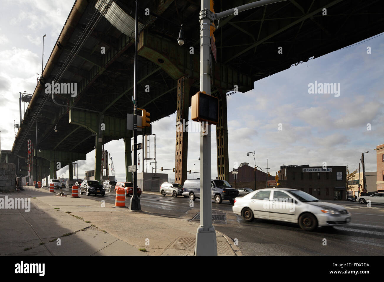 New York City, USA, Strassenbruecke the Gowanus Expressway in Brooklyn ...
