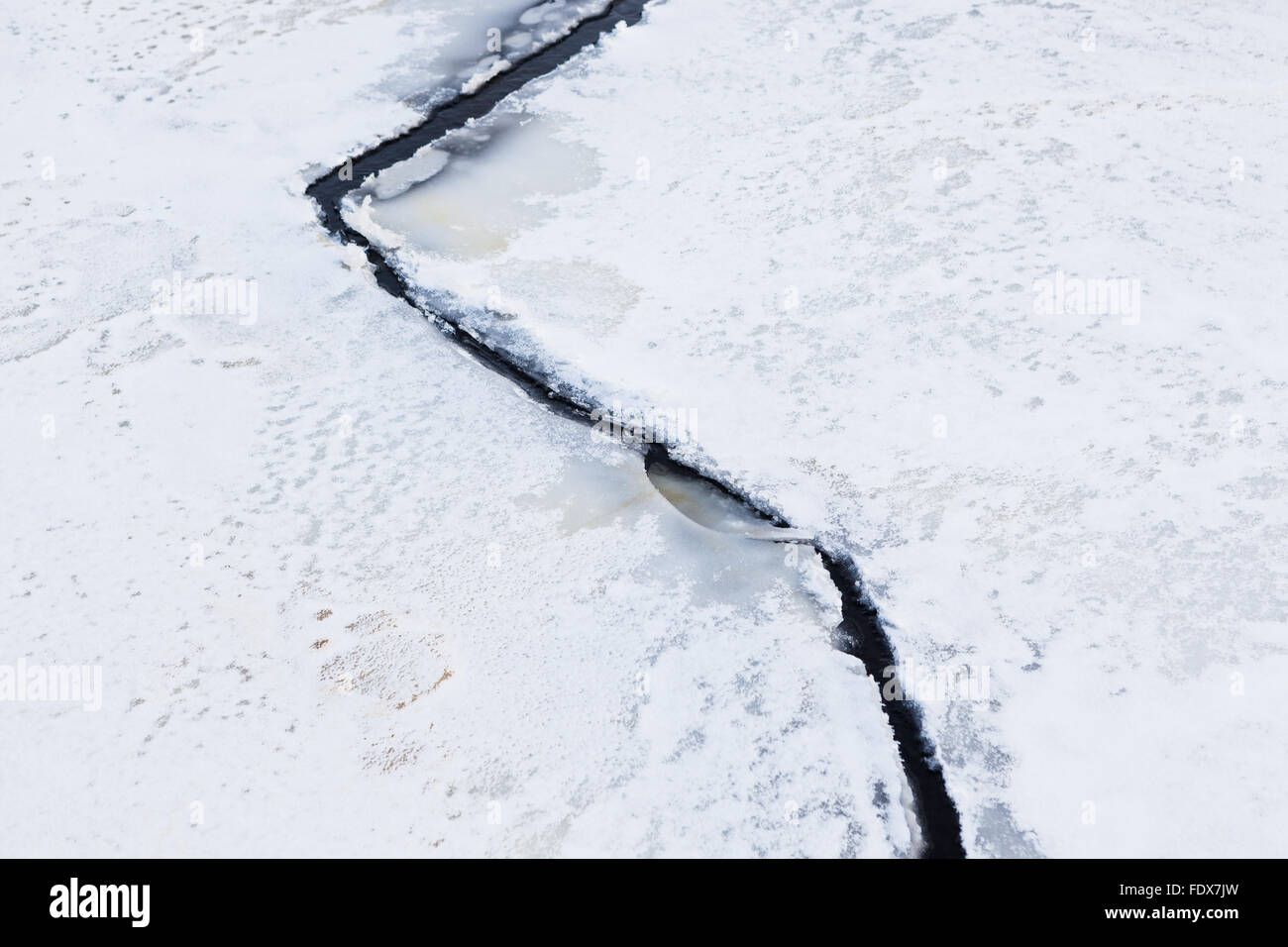 Glacial crack hi-res stock photography and images - Alamy