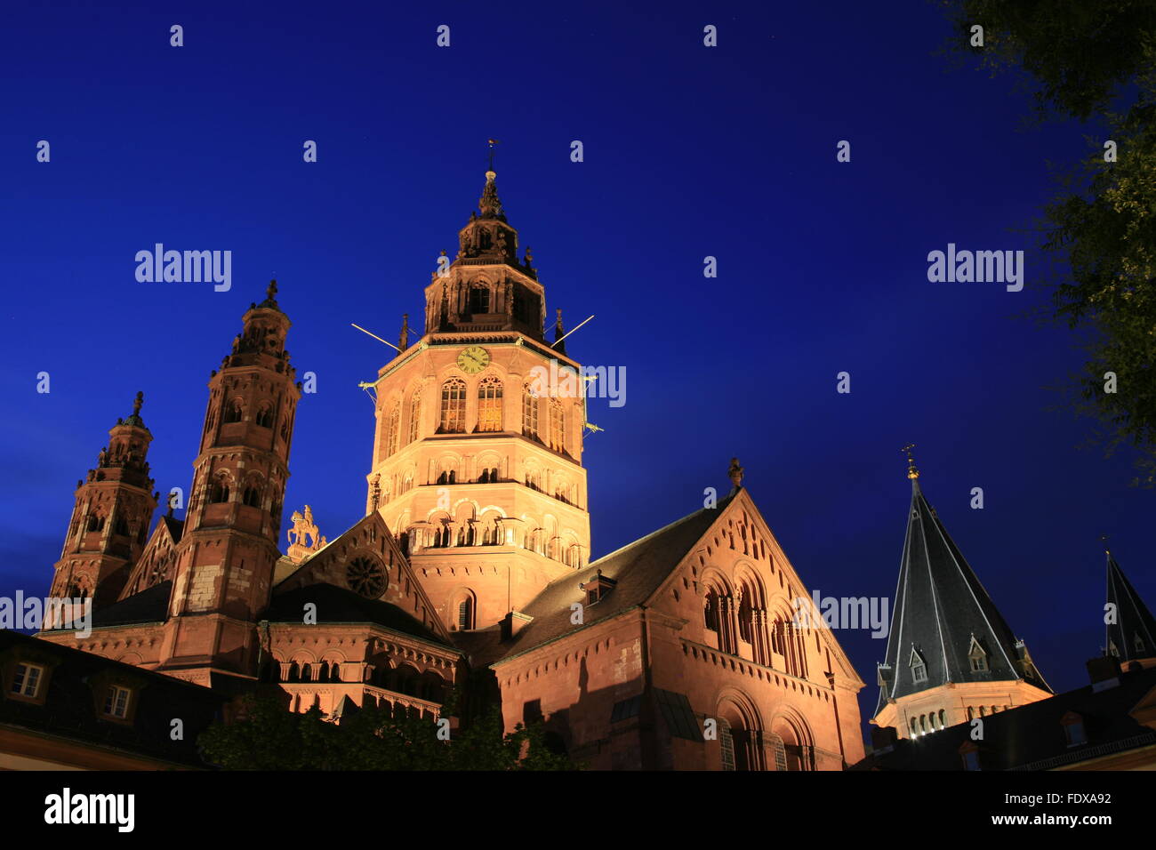 DEU Deutschland, Rheinland-Pfalz, Mainz, Altstadt, abendlich ...