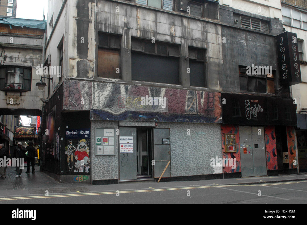 Raymond revue bar hi-res stock photography and images - Alamy