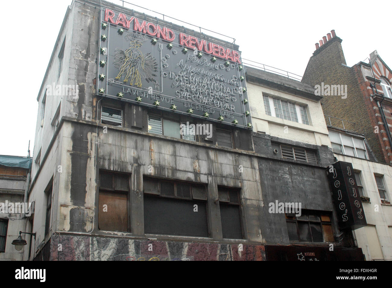 Raymond revue bar hi-res stock photography and images - Alamy