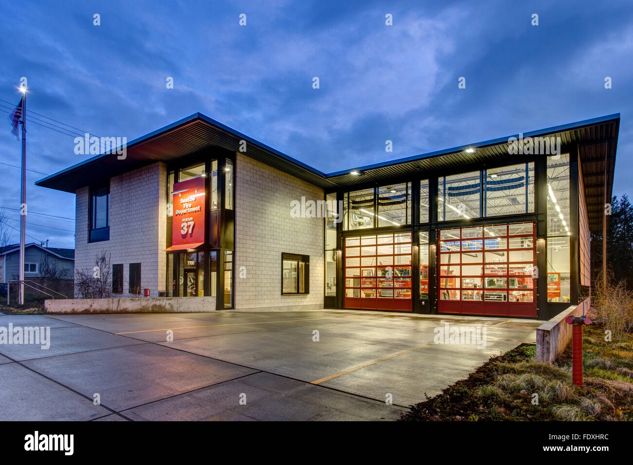 Fire station 37 hi-res stock photography and images - Alamy