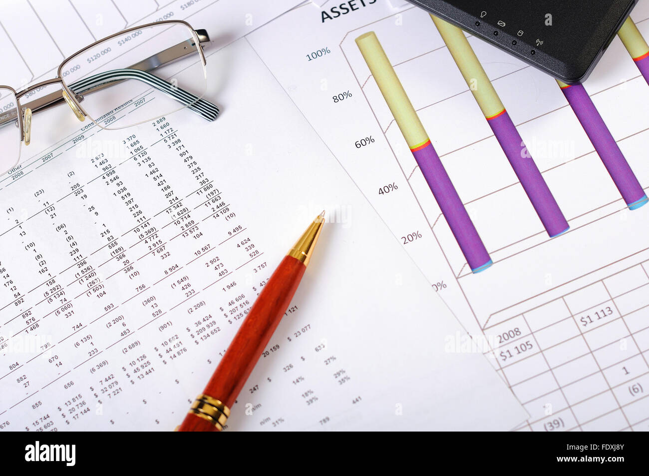 Charts diagrams tables workplace hi-res stock photography and images ...