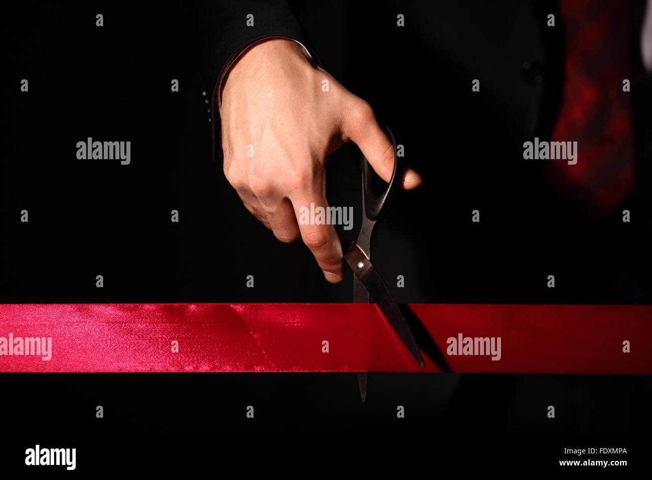 Cuting ribbon hi-res stock photography and images - Alamy