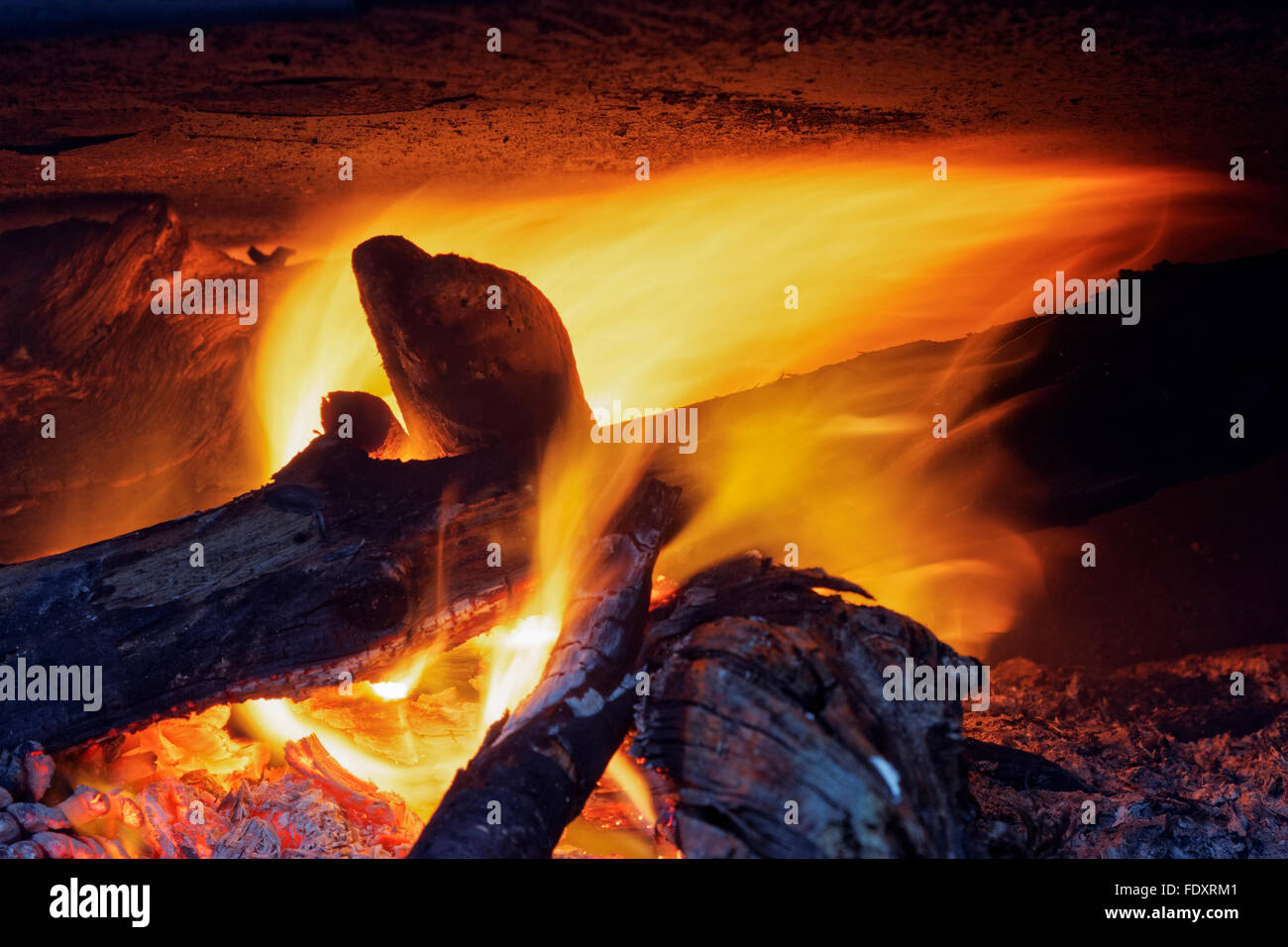 Charcoal logs hi-res stock photography and images - Alamy