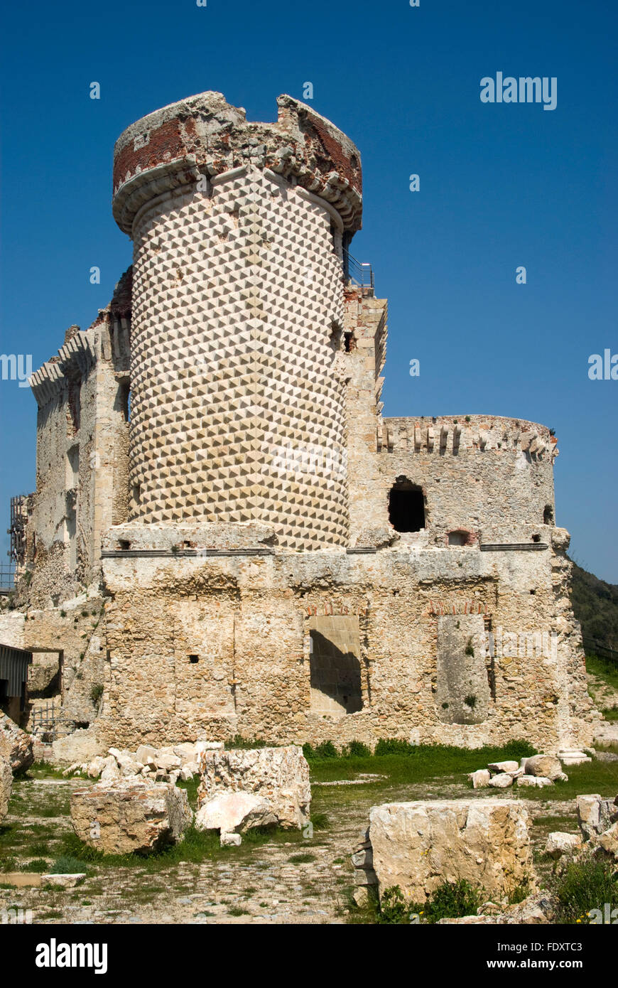 Gavone castle hi-res stock photography and images - Alamy