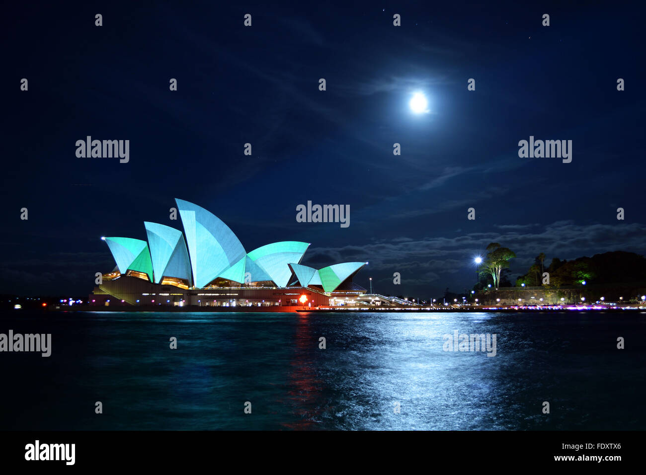 Sydney Opera House in green Stock Photo - Alamy