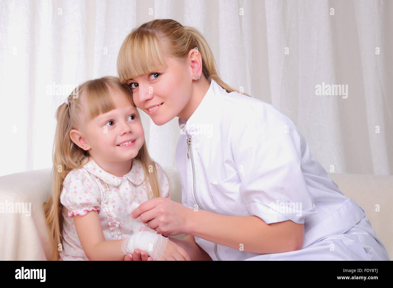 Woman sickness hand head drop hi-res stock photography and images - Alamy