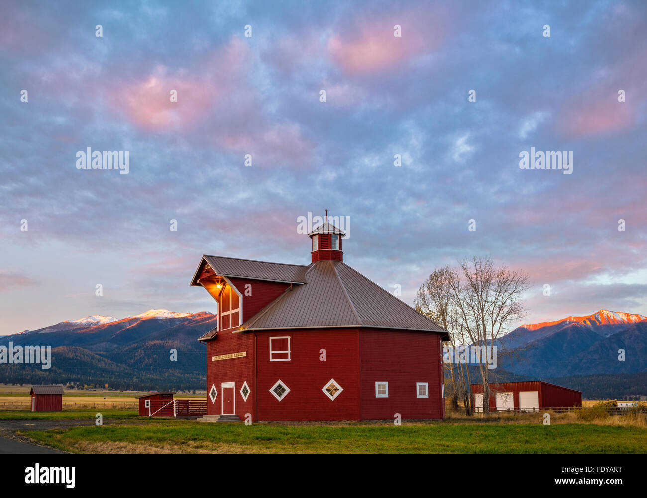 Oregon pacific northwest wallowa valley hi-res stock photography and ...