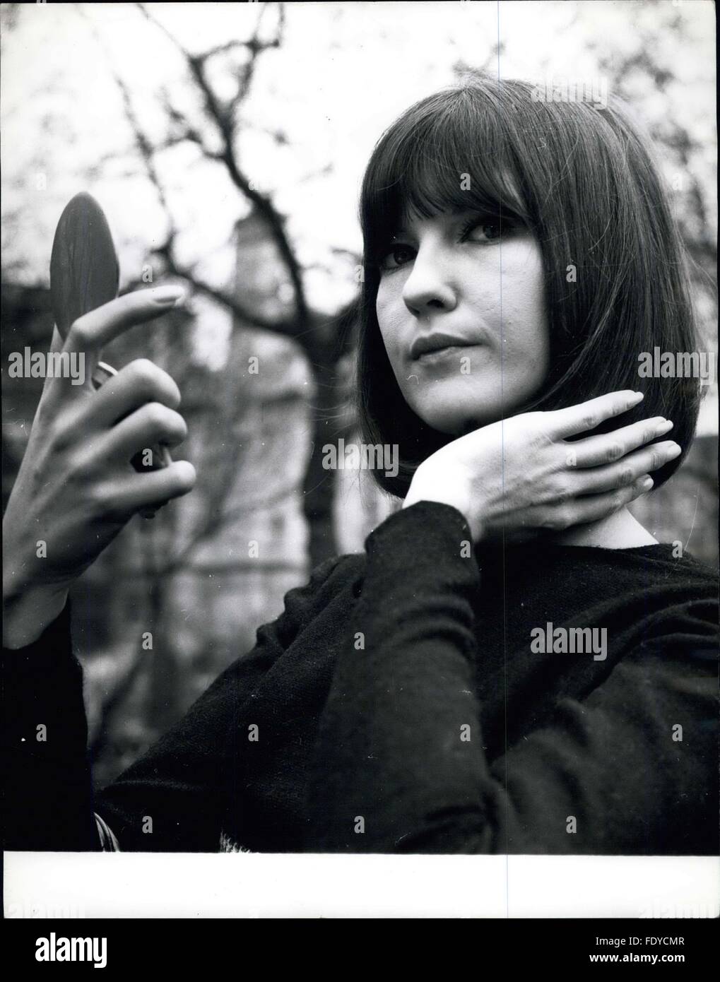 1962 - Cathy McGowan:The Stylist look. Mods are out, says Cathy, and ...