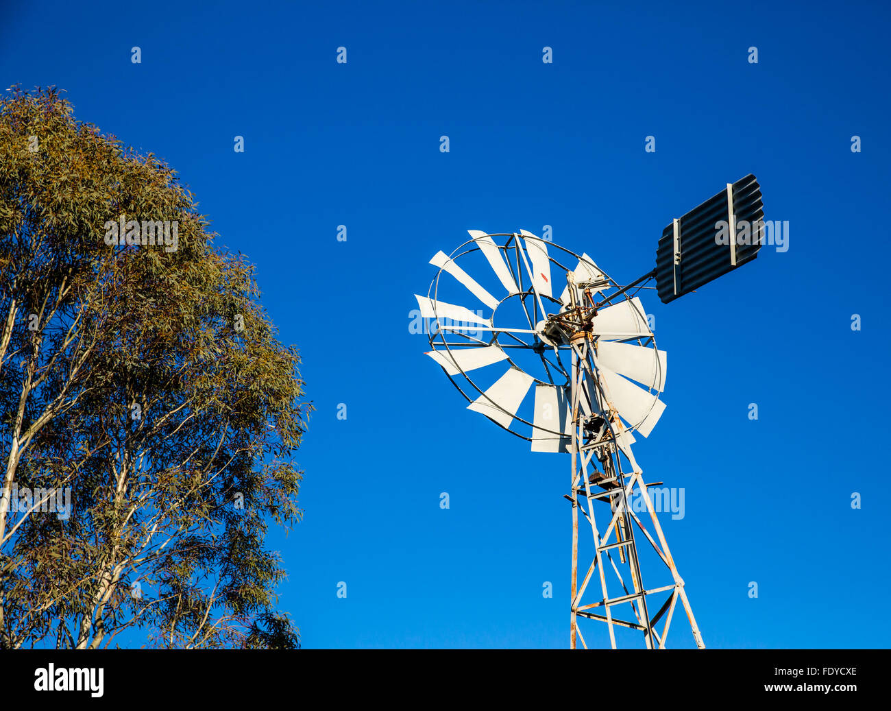 Outback windmill hi-res stock photography and images - Alamy