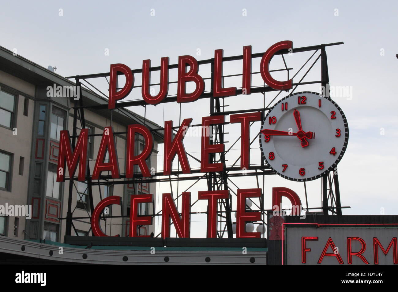 Pike place fish market throwing hi-res stock photography and images - Alamy