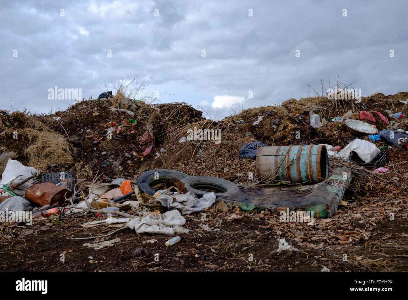 Plastic polluting the environment hi-res stock photography and images ...