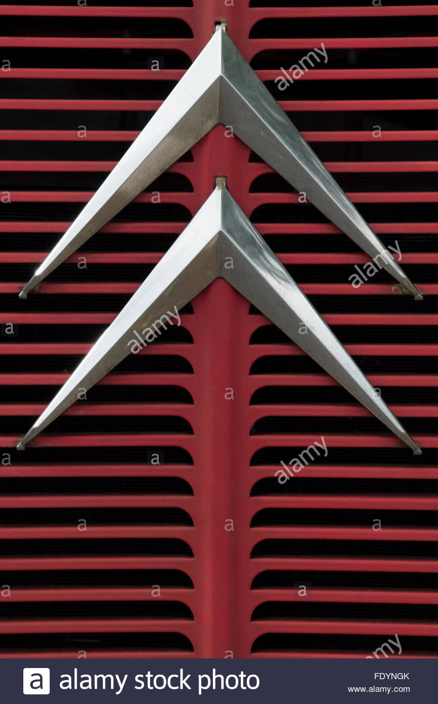 Citroen Logo Stock Photos & Citroen Logo Stock Images - Alamy
