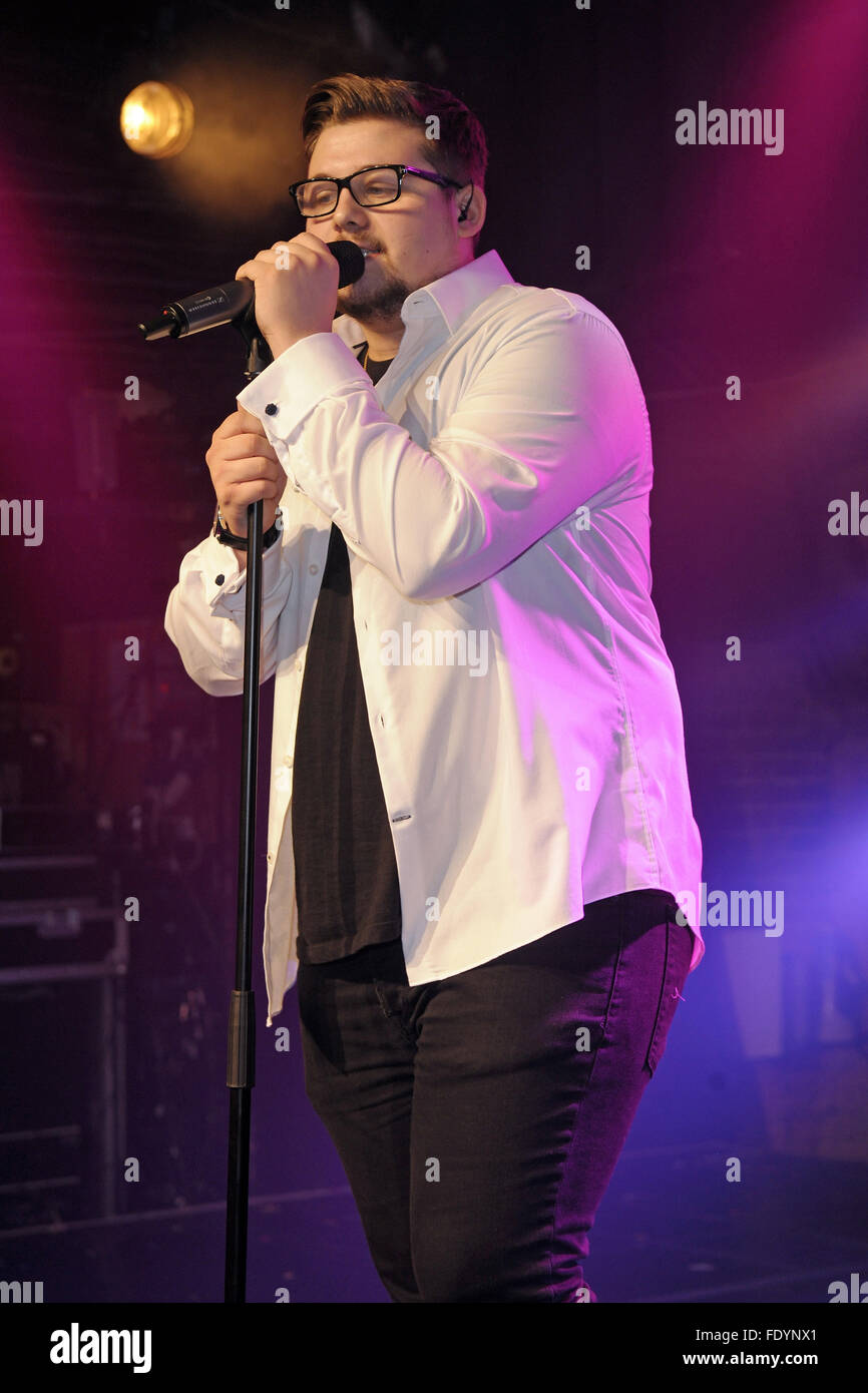 X Factor 2015 finalist Che Chesterman performs live at G-A-Y Featuring ...