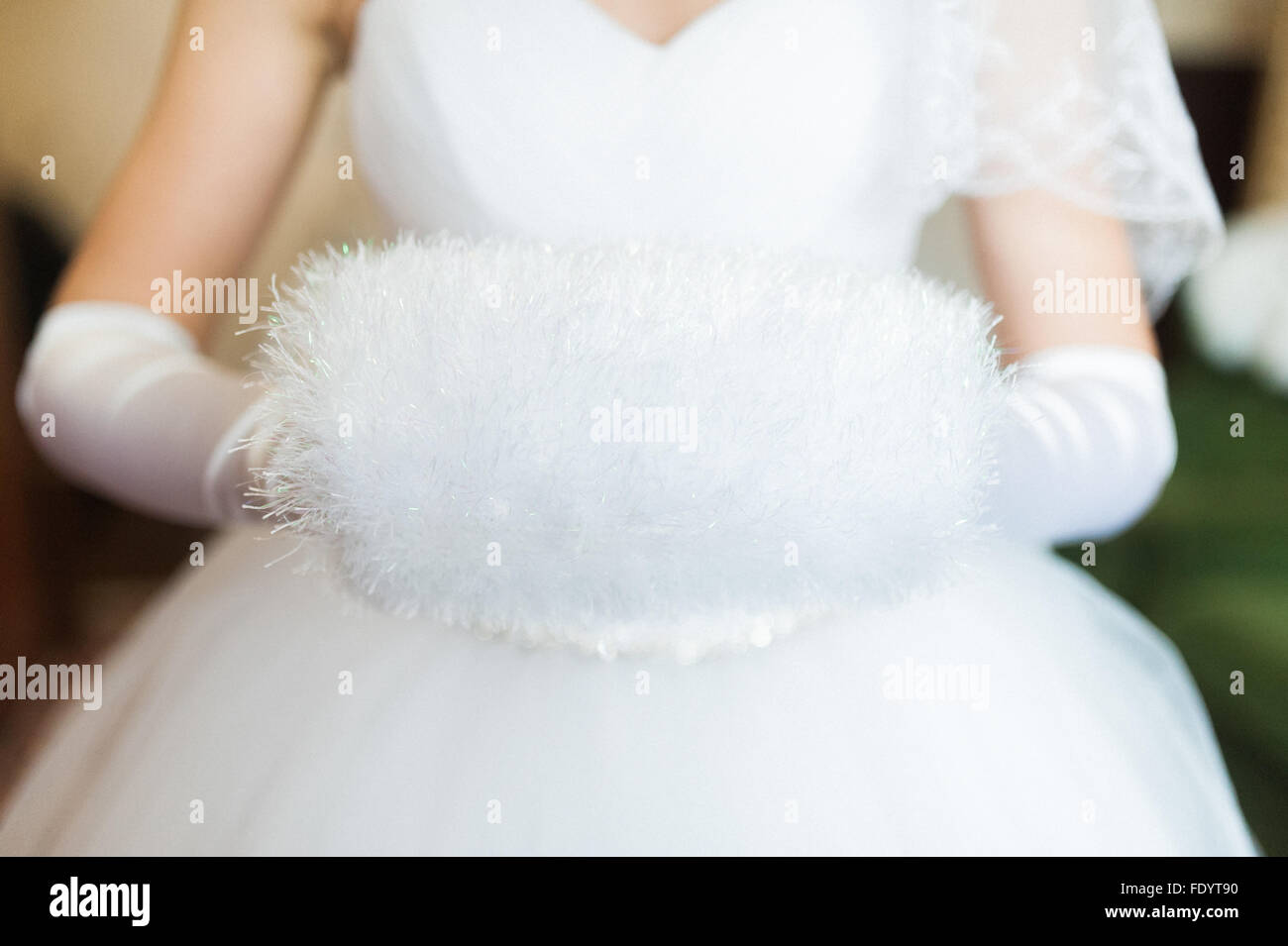 Bride getting ready wedding hi-res stock photography and images - Alamy