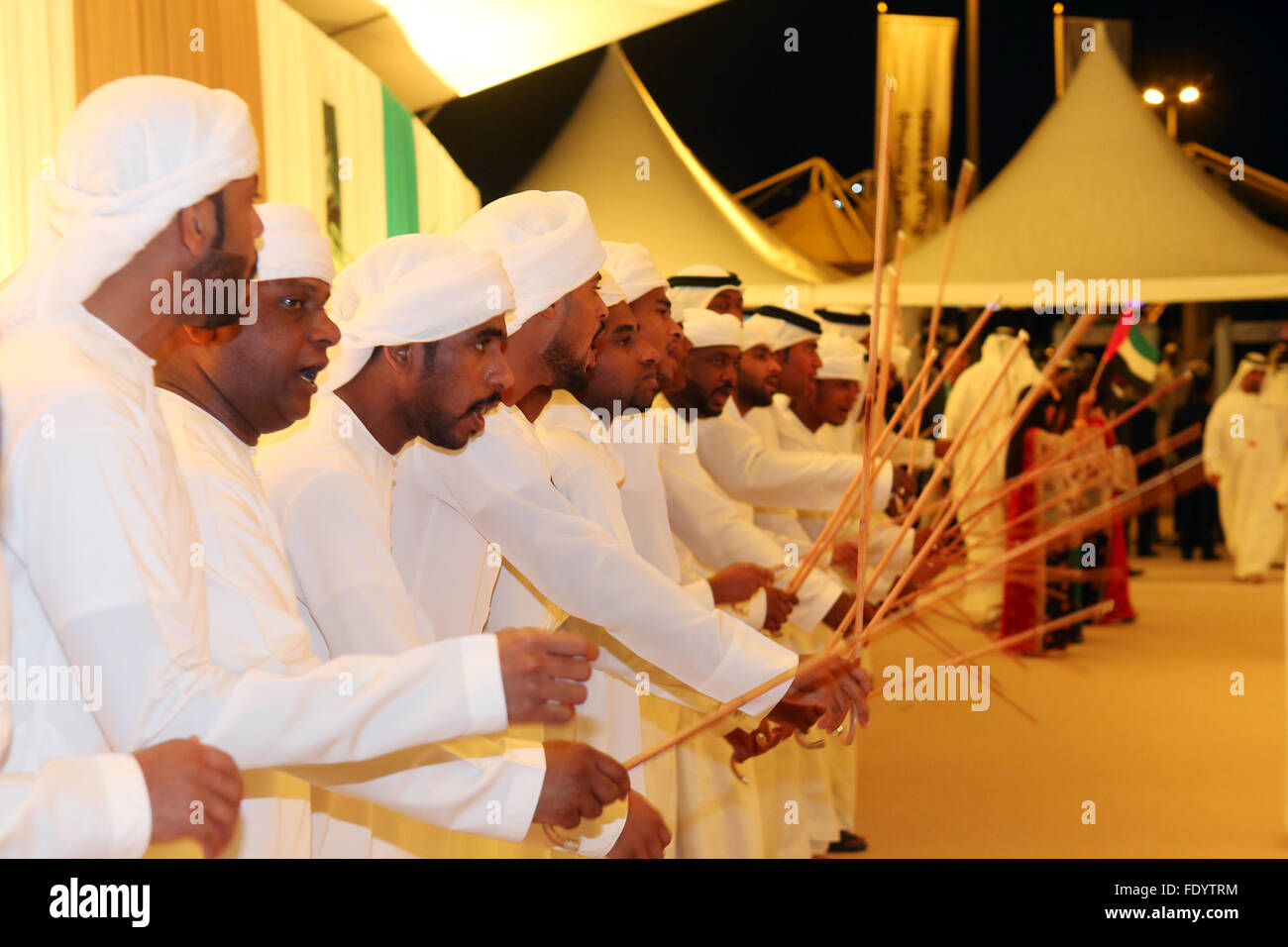 Arab folk dance hi-res stock photography and images - Alamy