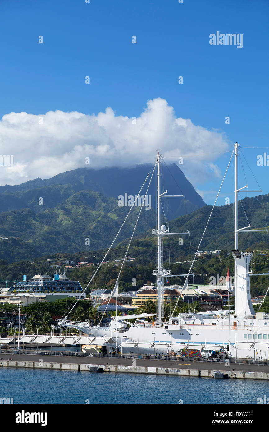 Port papeete tahiti french polynesia hi-res stock photography and ...