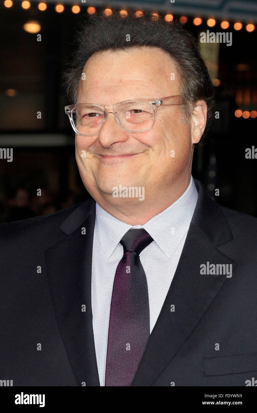 Wayne knight hi-res stock photography and images - Alamy