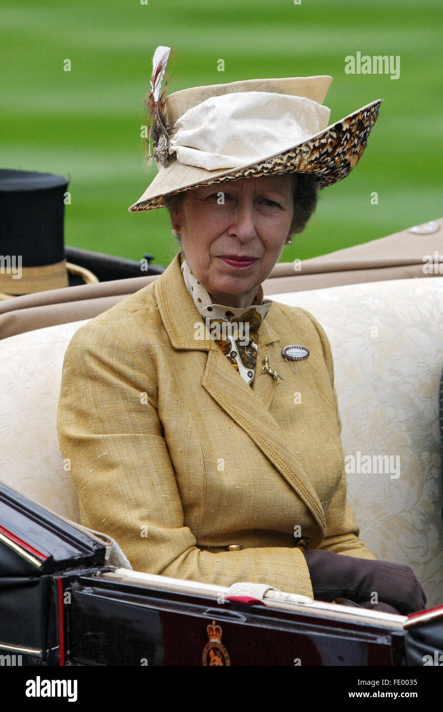 Princess anne mountbatten windsor hi-res stock photography and images ...