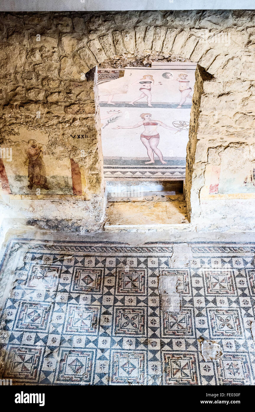 Roman mosaic of women in swimwear in Villa Romana del Casale, Piazza ...