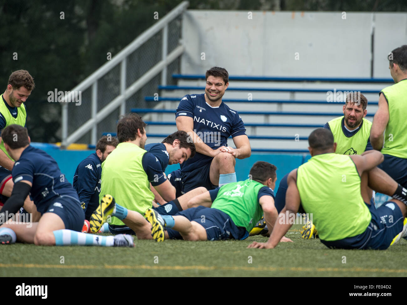 Sport rugby union training stretching hi-res stock photography and ...