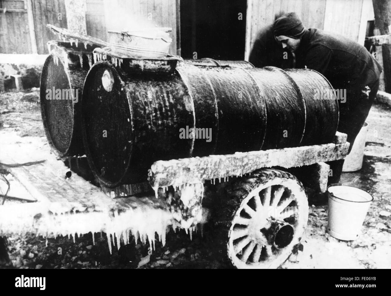 The Nazi propaganda picture shows the transportation of drinking water ...
