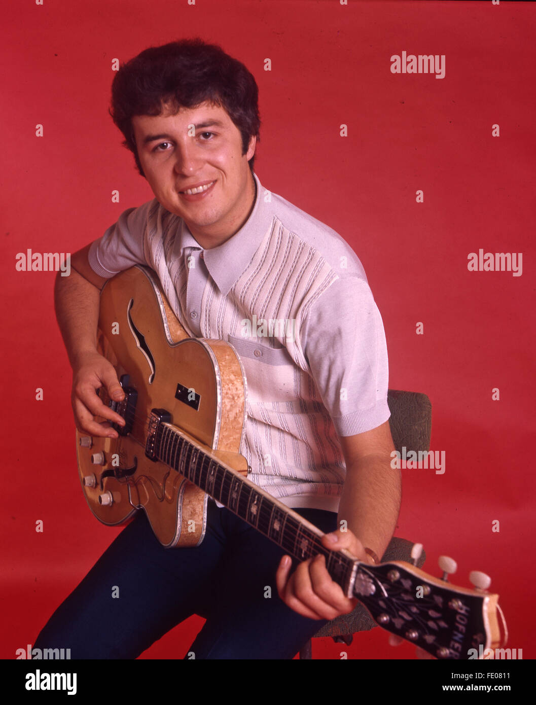 CHRIS ANDREWS English pop singer/songwriter in 1965. Photo Tony Gale ...
