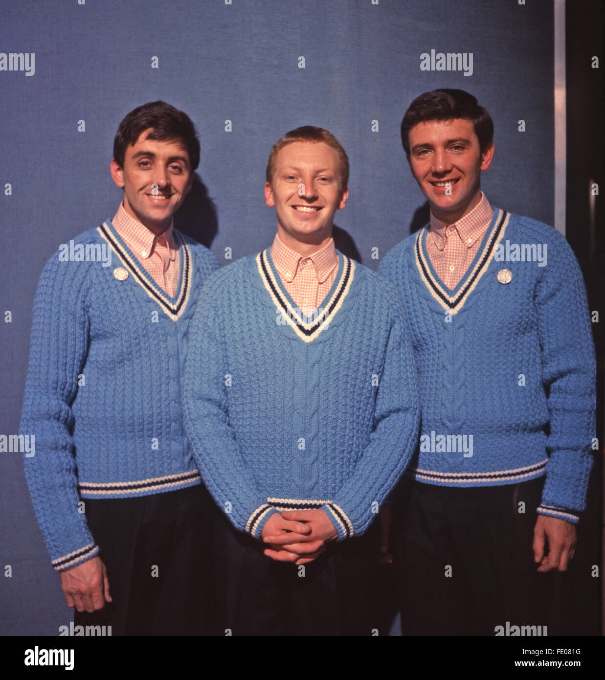 THE VISCOUNTS UK pop trio in October 1963. From left: Don Paul, Ronnie ...