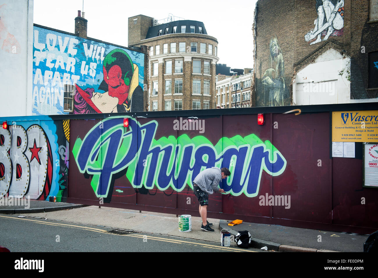 Atm cash machine charging charge hi-res stock photography and images ...