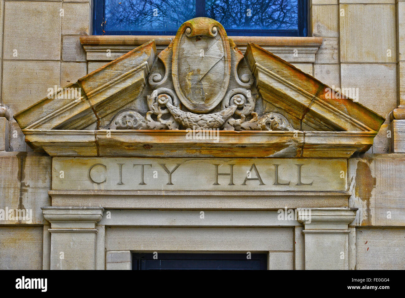 Entrance to city hall building Stock Photo - Alamy