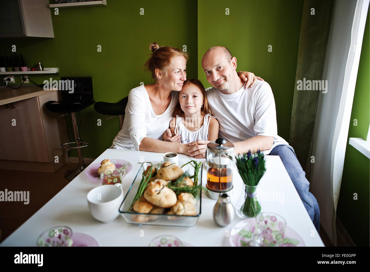 Family tea hi-res stock photography and images - Alamy