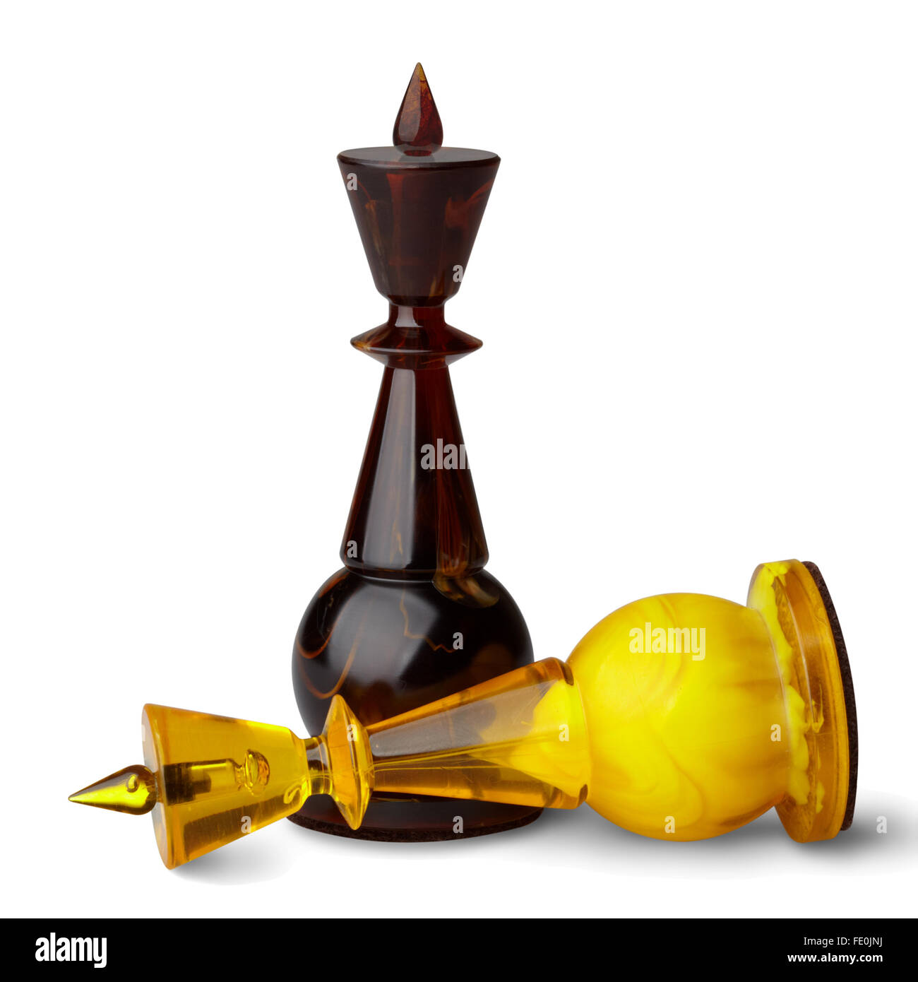 Fallen chess king hi-res stock photography and images - Alamy