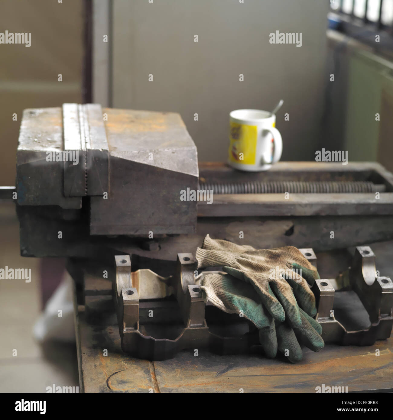 Clamping Device Stock Photos & Clamping Device Stock Images - Alamy