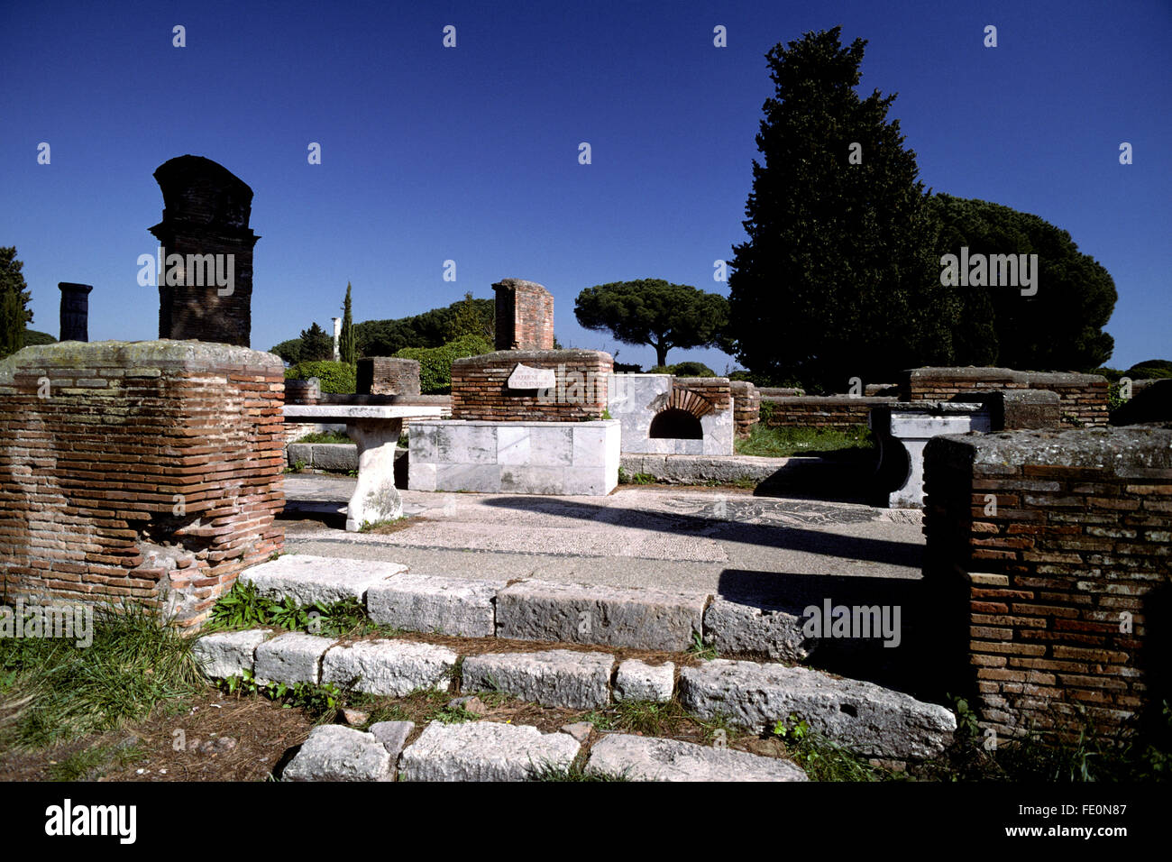 Roman tavern hi-res stock photography and images - Alamy