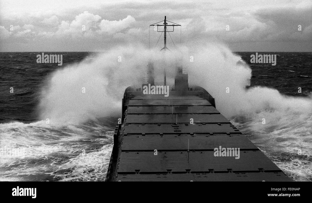 AJAXNETPHOTO. AT SEA, ATLANTIC OCEAN. - HEAVY WEATHER - CARGO SHIP ...