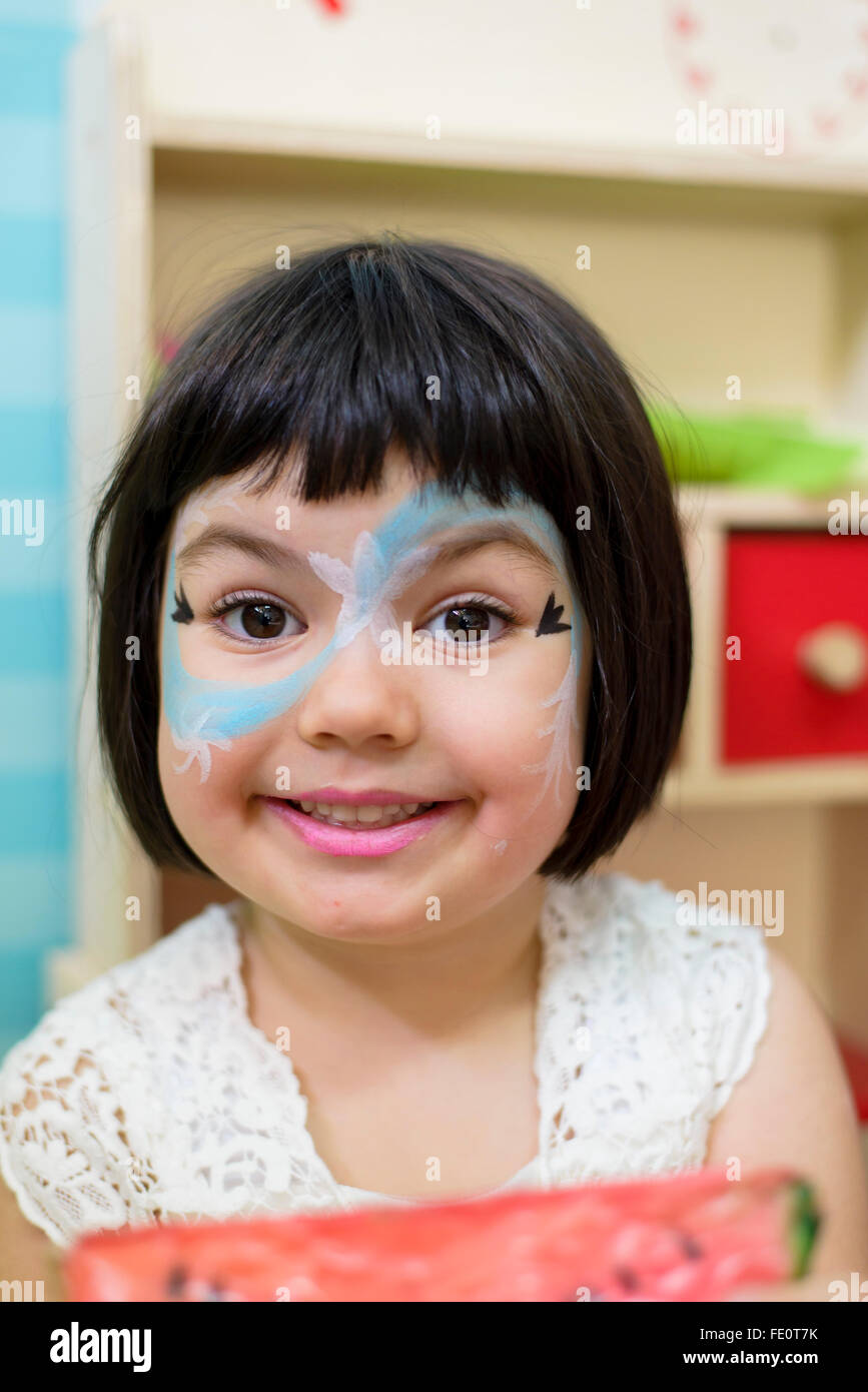 Closeup little girl face hi-res stock photography and images - Alamy