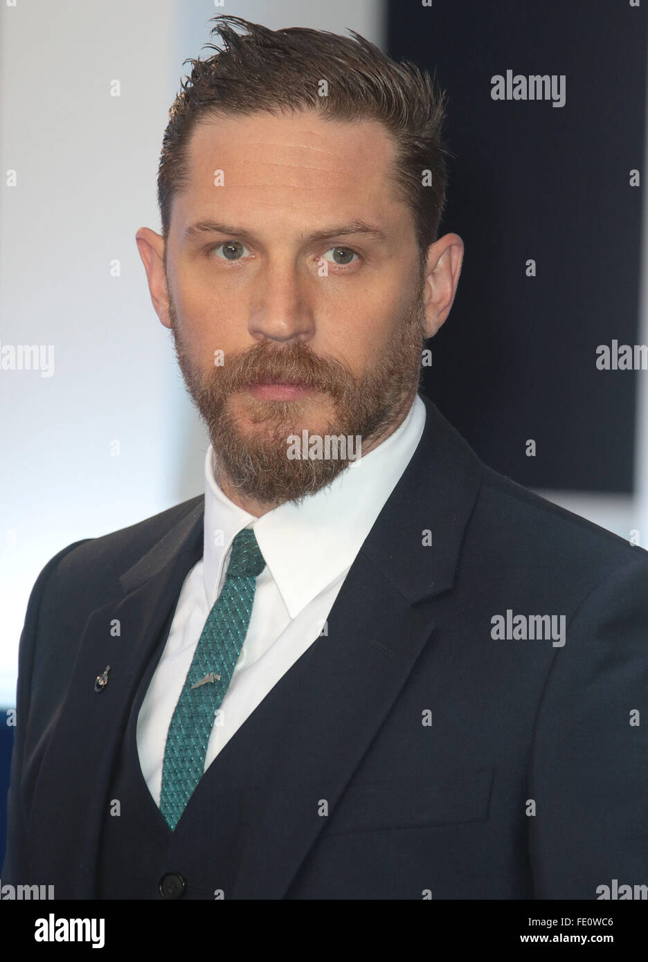 Tom hardy legend hi-res stock photography and images - Alamy