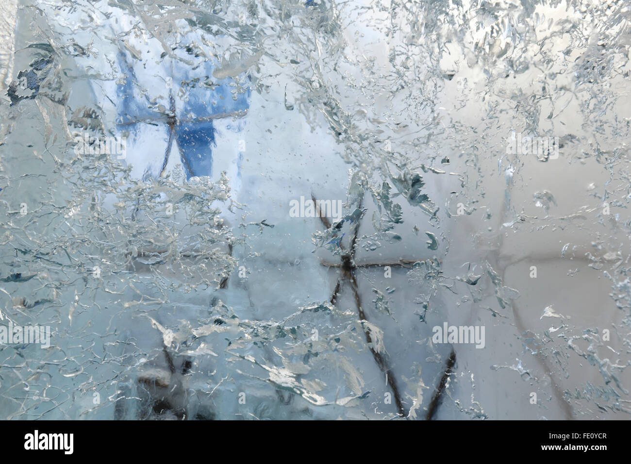 Freeze wall hi-res stock photography and images - Alamy