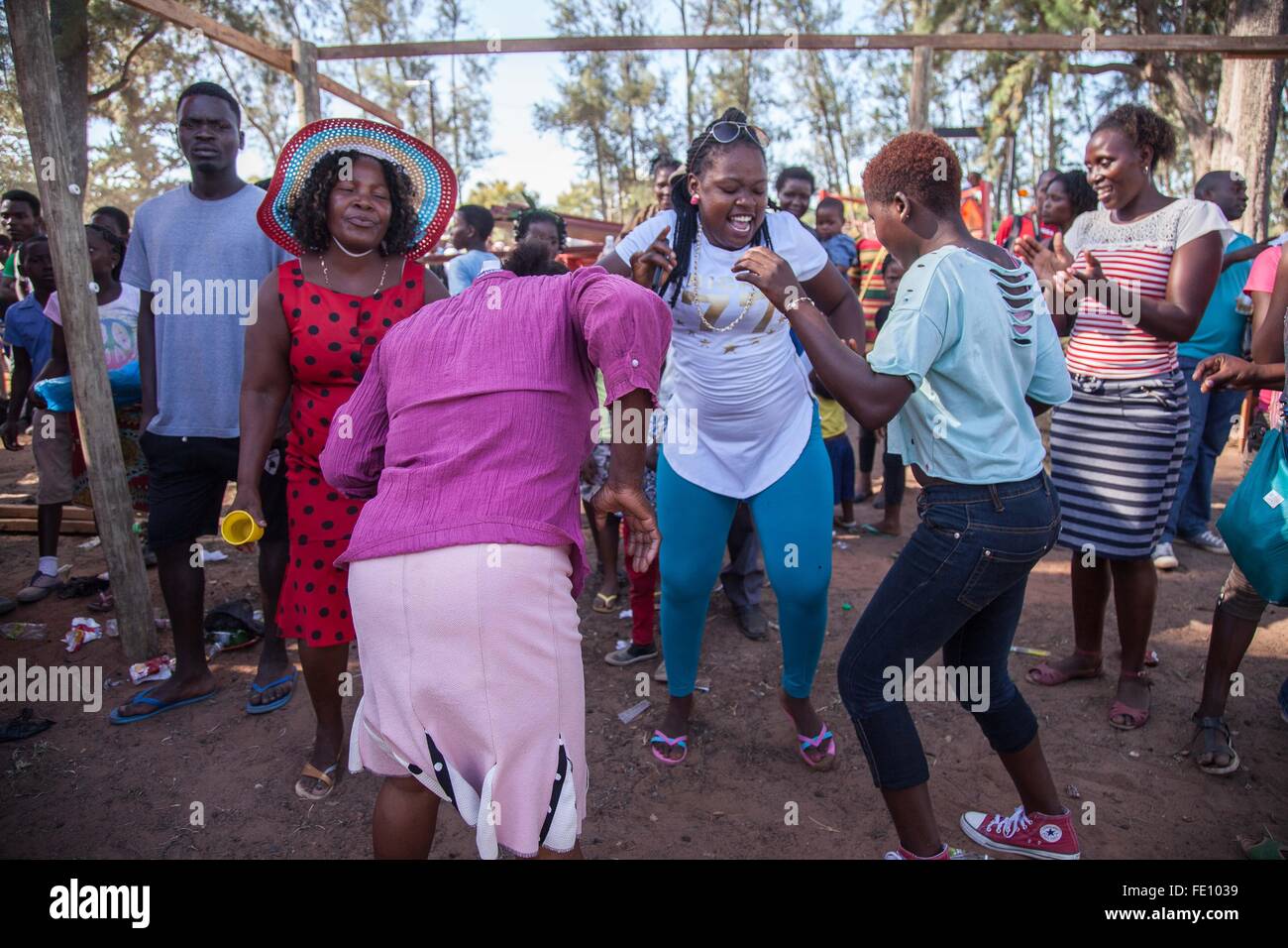 Maputo, Mozambique. 2nd Feb, 2016. People dance to celebrate Gwaza ...