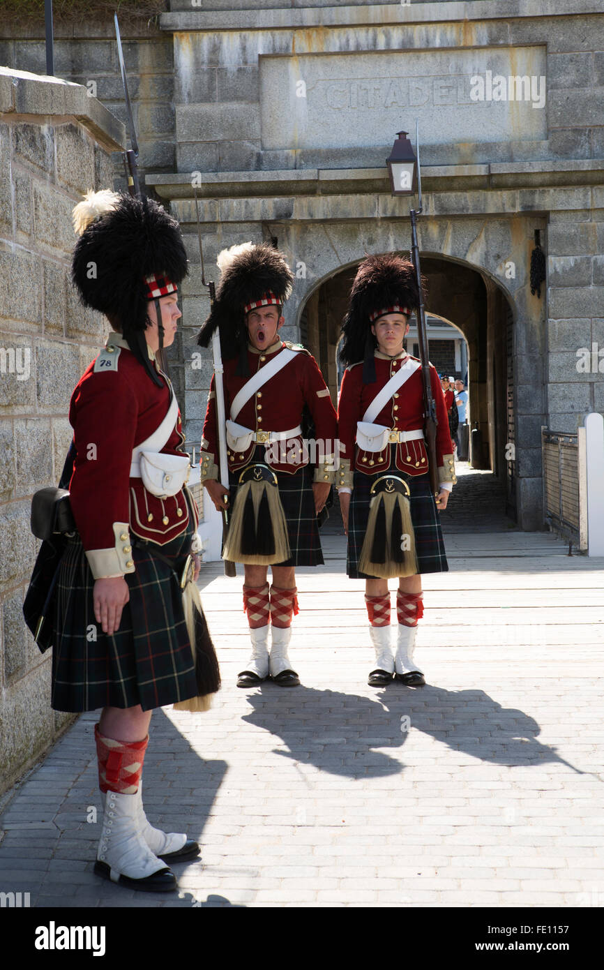 Men in the uniform of the 78th Highlanders at the Citadel Fort (Fort ...