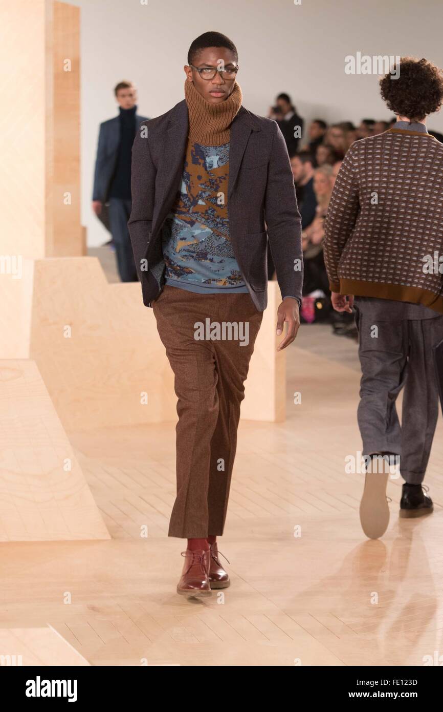 New York, NY, USA. 3rd Feb, 2016. Runway model in attendance for Perry ...