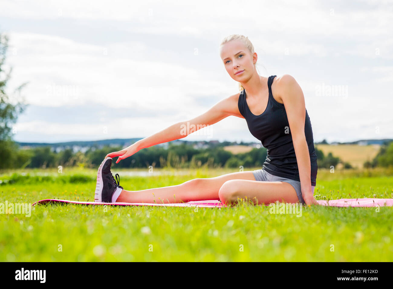 Grass nature stretching hi-res stock photography and images - Alamy
