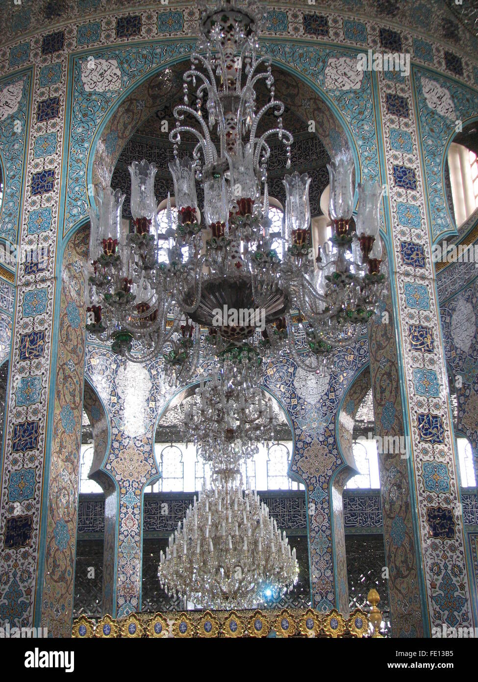Shrine of Zaynab. The Granddaughter of Prophet Muhammad in Damascus ...