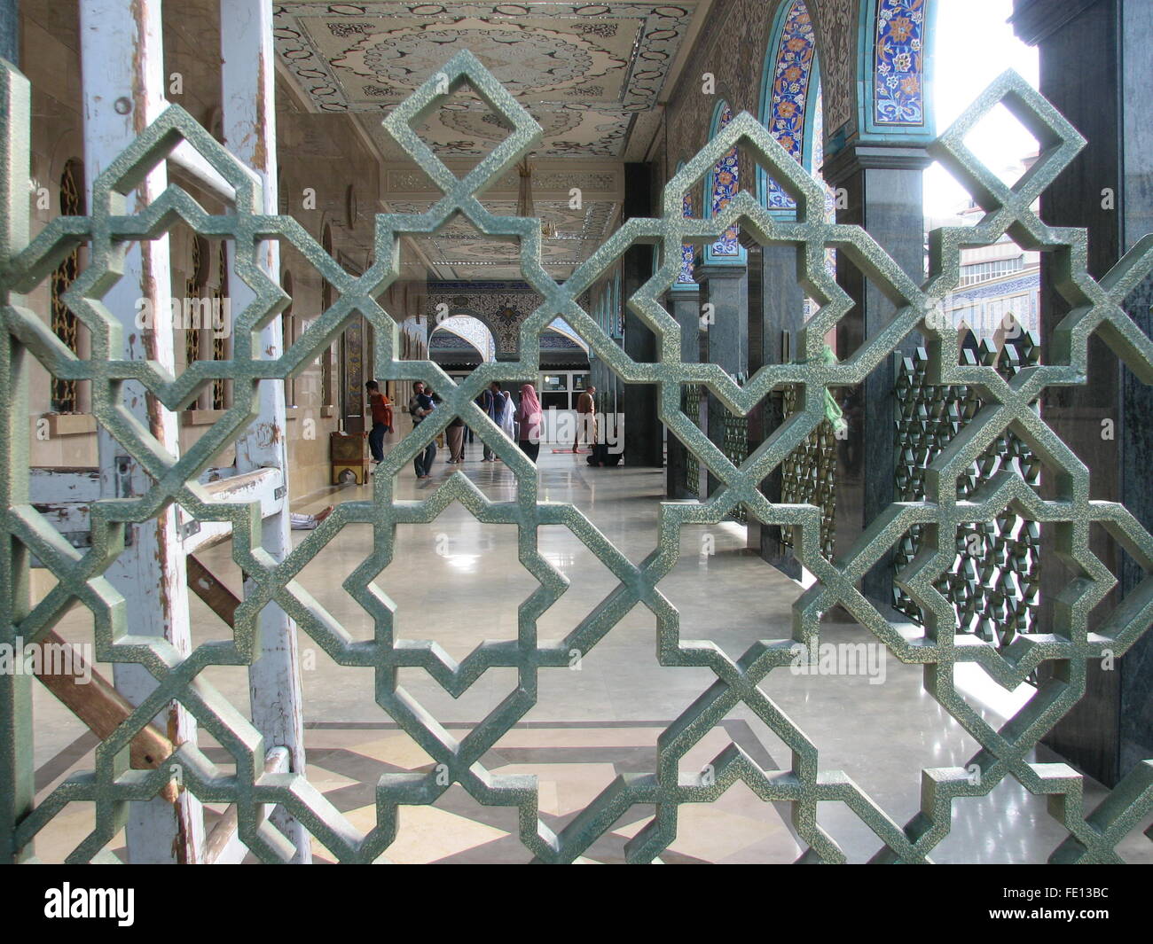 Shrine of Zaynab. The Granddaughter of Prophet Muhammad in Damascus ...