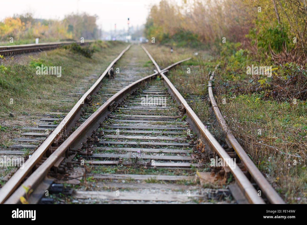 railroad tracks go far beyond the horizon Stock Photo - Alamy